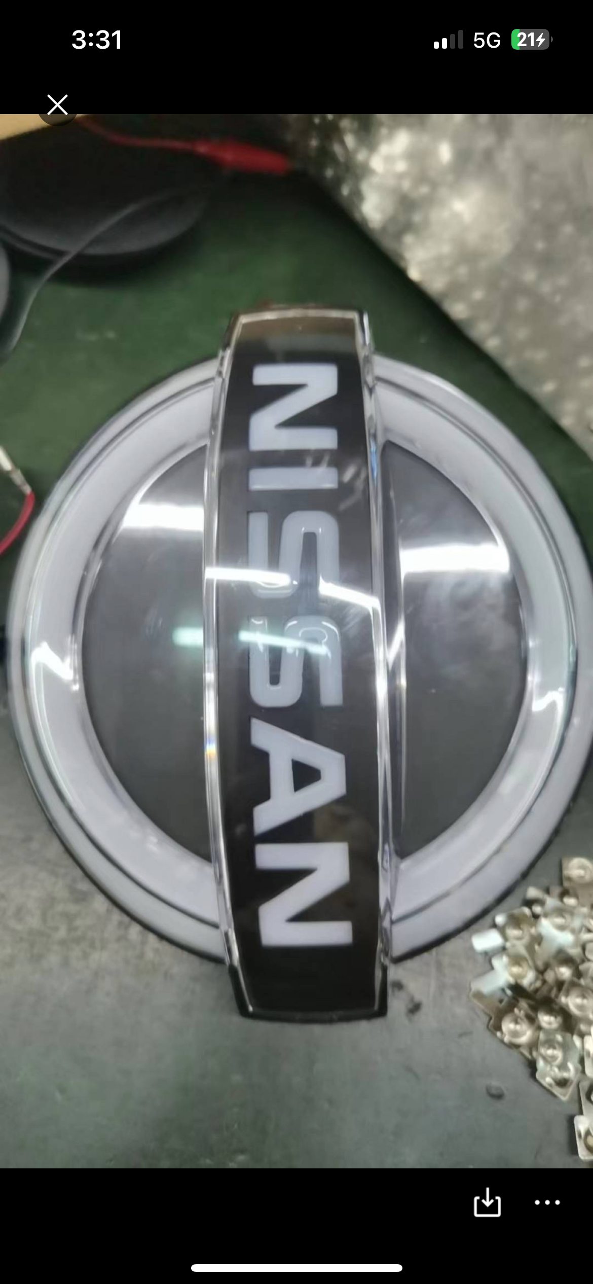 Full-size LED Nissan badge – LADS Lighting